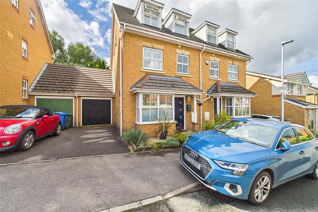 Boole Heights, Bracknell, Berkshire... 4 bed semi-detached house for ...