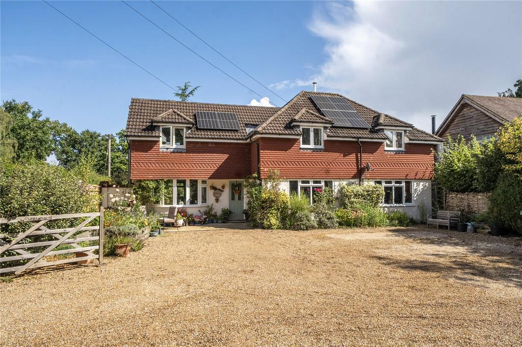 Plaistow Road, Loxwood... 5 bed detached house for sale - £800,000