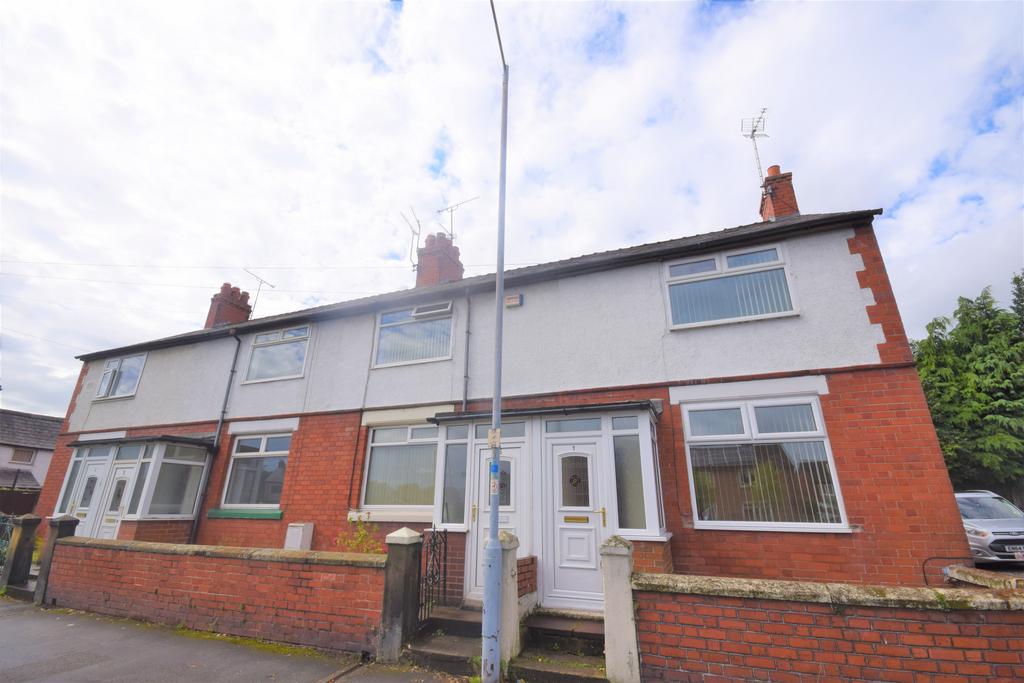 Dean Road, Wrexham, LL13 2 bed detached house - £800 pcm (£185 pw)