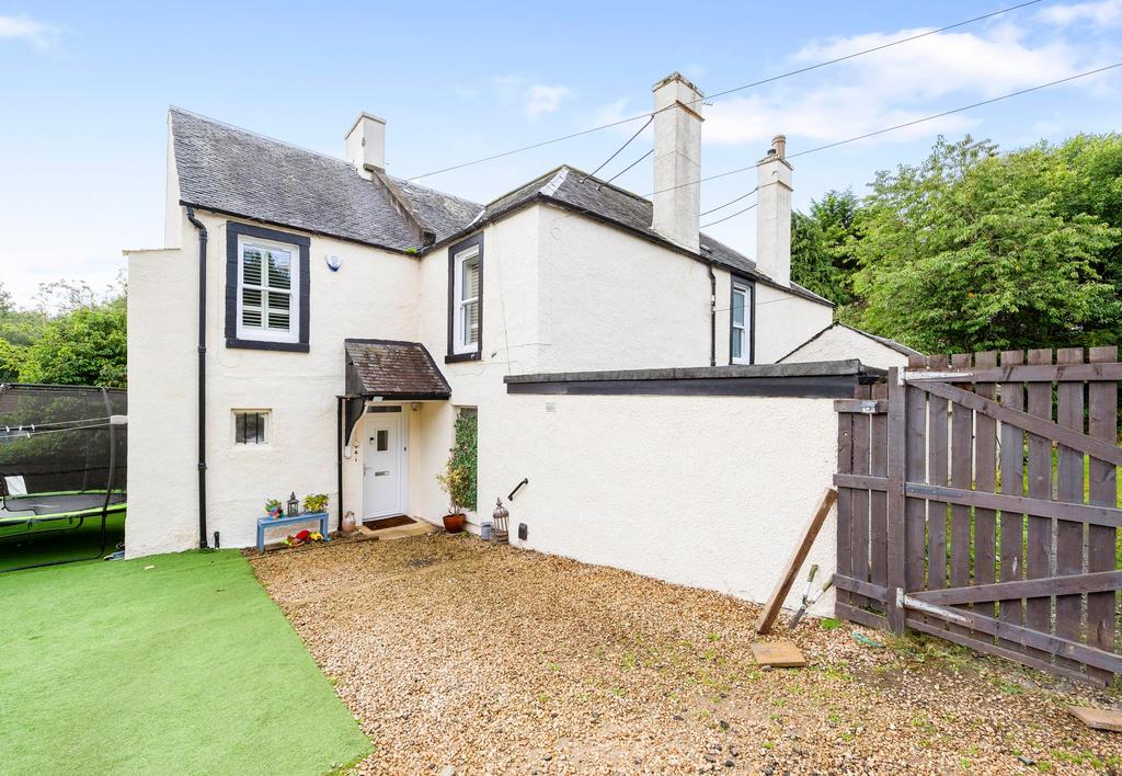 West Main Street, Broxburn, EH52 4 bed semi-detached house - £315,000