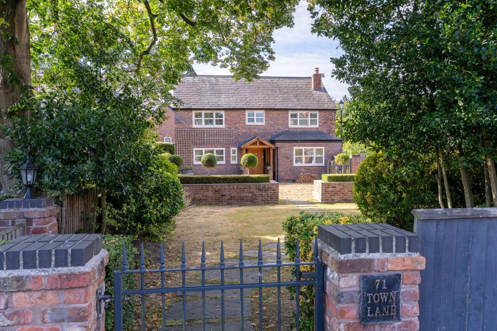 Town Lane, Mobberley, WA16 3 bed detached house for sale - £795,000