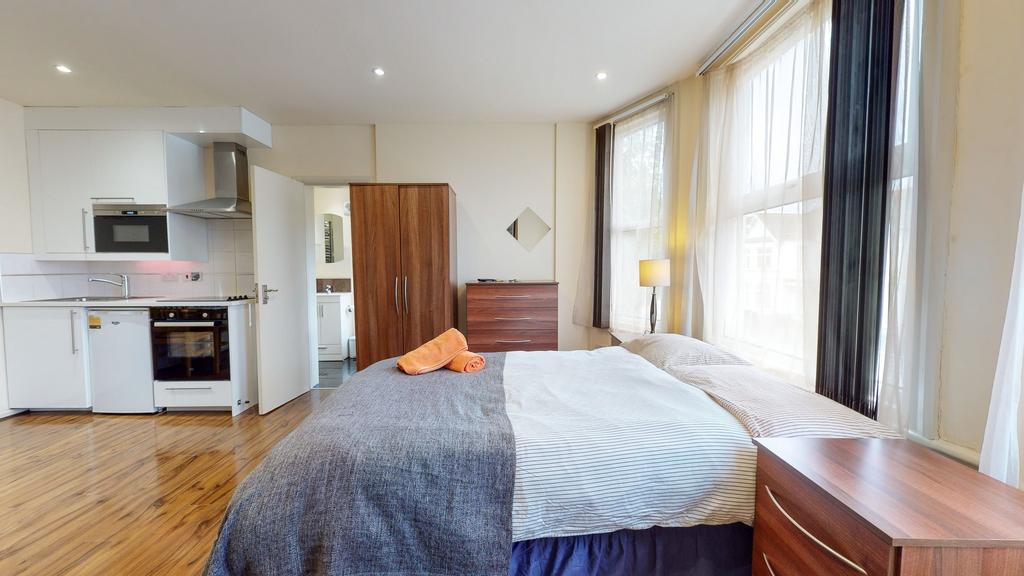 Cranhurst Road Studio - £1,347 pcm (£311 pw)