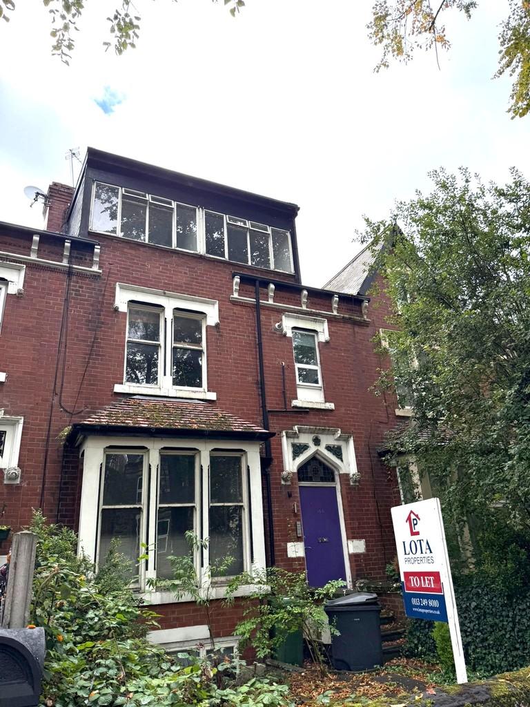Harehills Avenue, Leeds LS8 1 bed flat - £695 pcm (£160 pw)