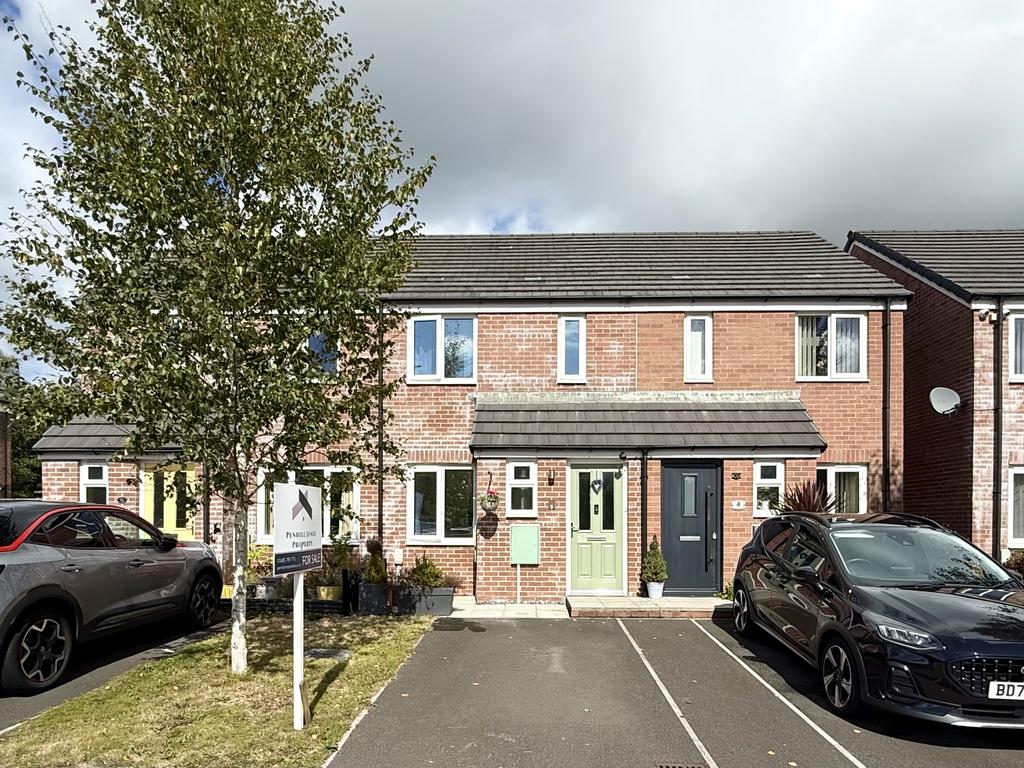 Mountain Ash CF45 2 bed terraced house - £155,000
