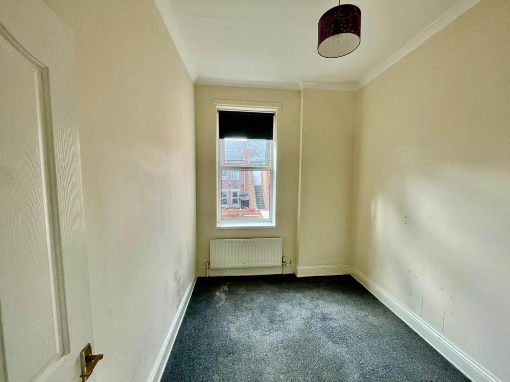 Goschen Street, Gateshead NE8 3 bed flat - £600 pcm (£138 pw)