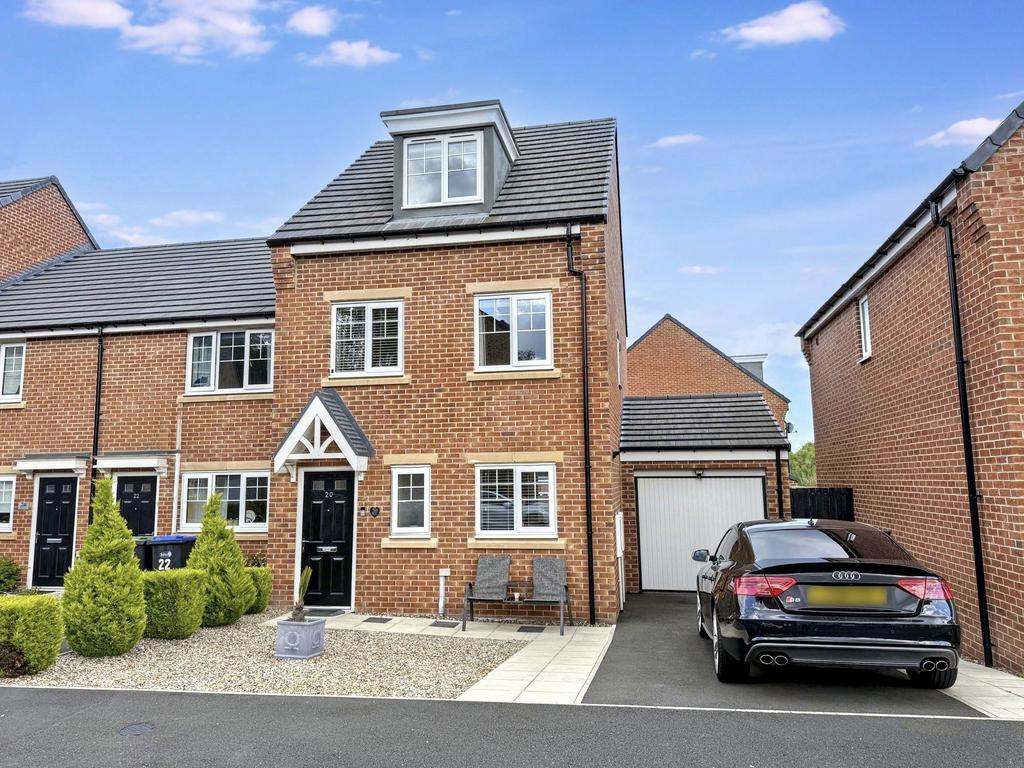 Mulberry Way, Seaham, Durham, SR7 7DZ 3 bed townhouse for sale - £209,995