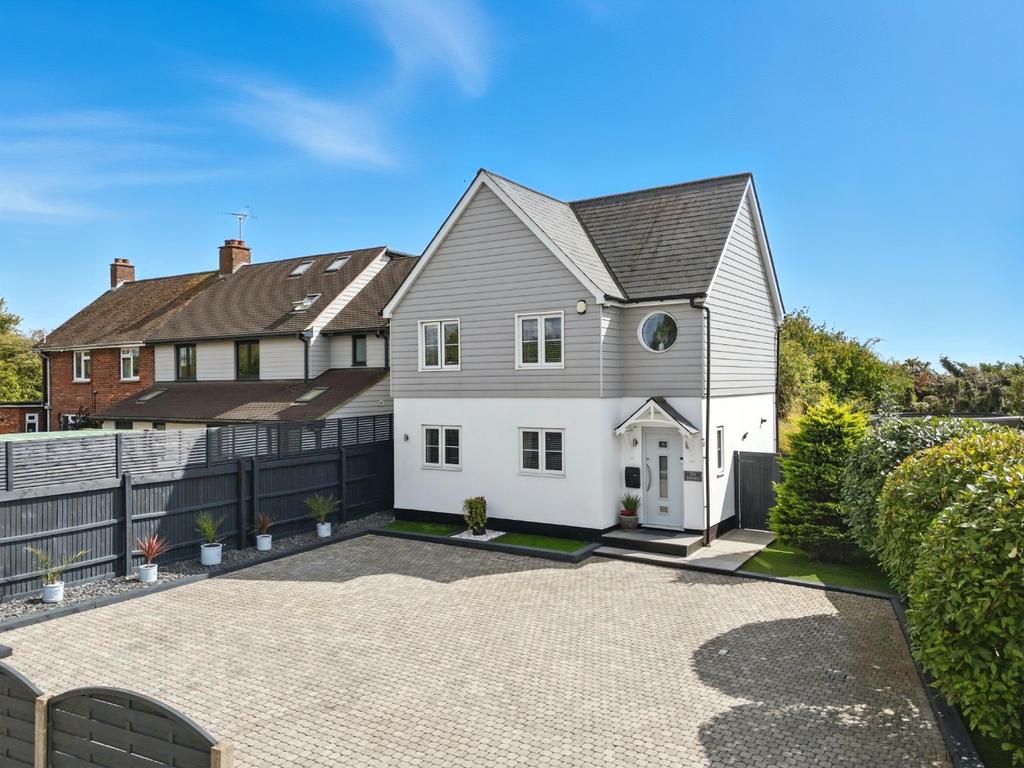 Braintree Road, Felsted, Dunmow... 4 bed detached house - £575,000