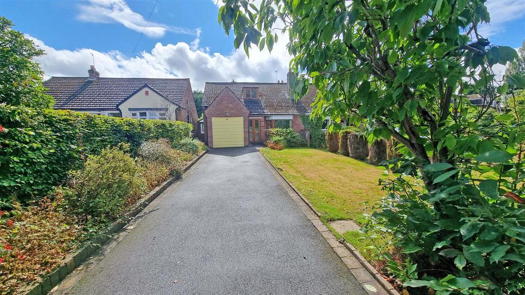 Gorsey Lane, Wythall 3 bed semi-detached bungalow for sale - £425,000
