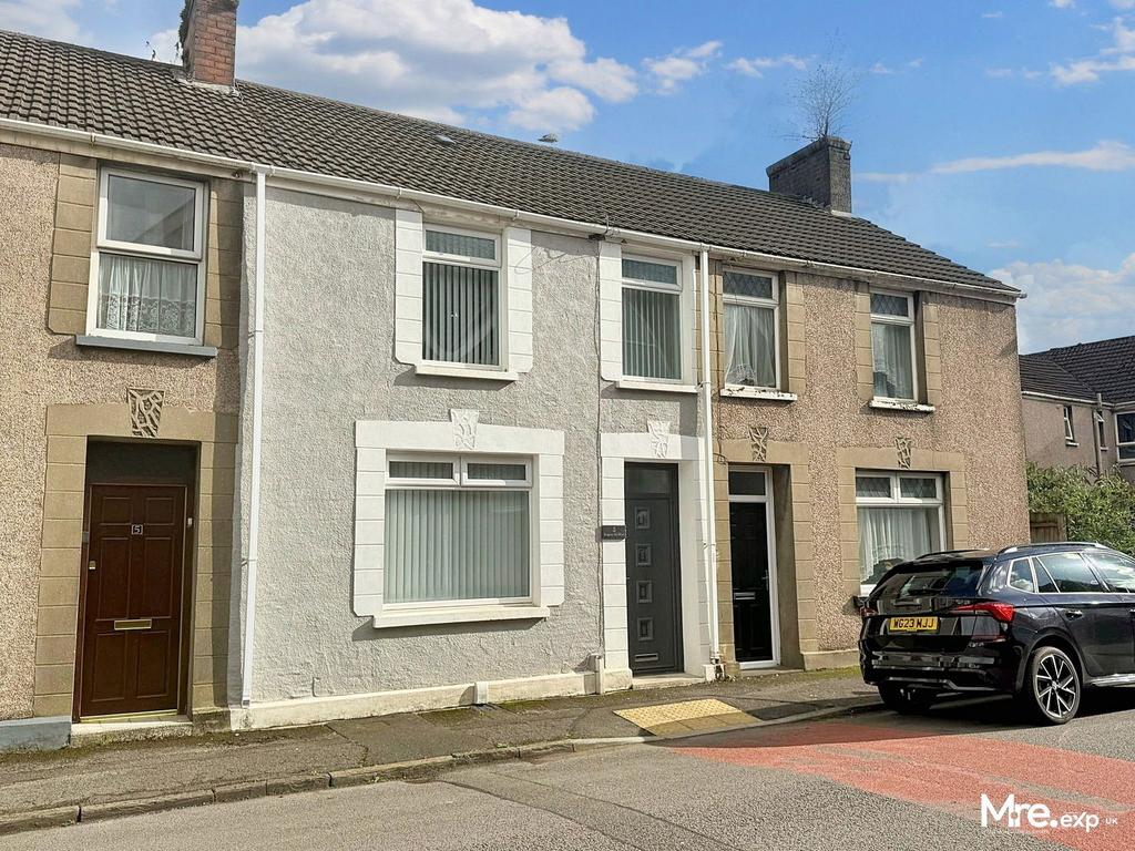 Regent Street West, Neath SA11 3 bed terraced house - £135,000