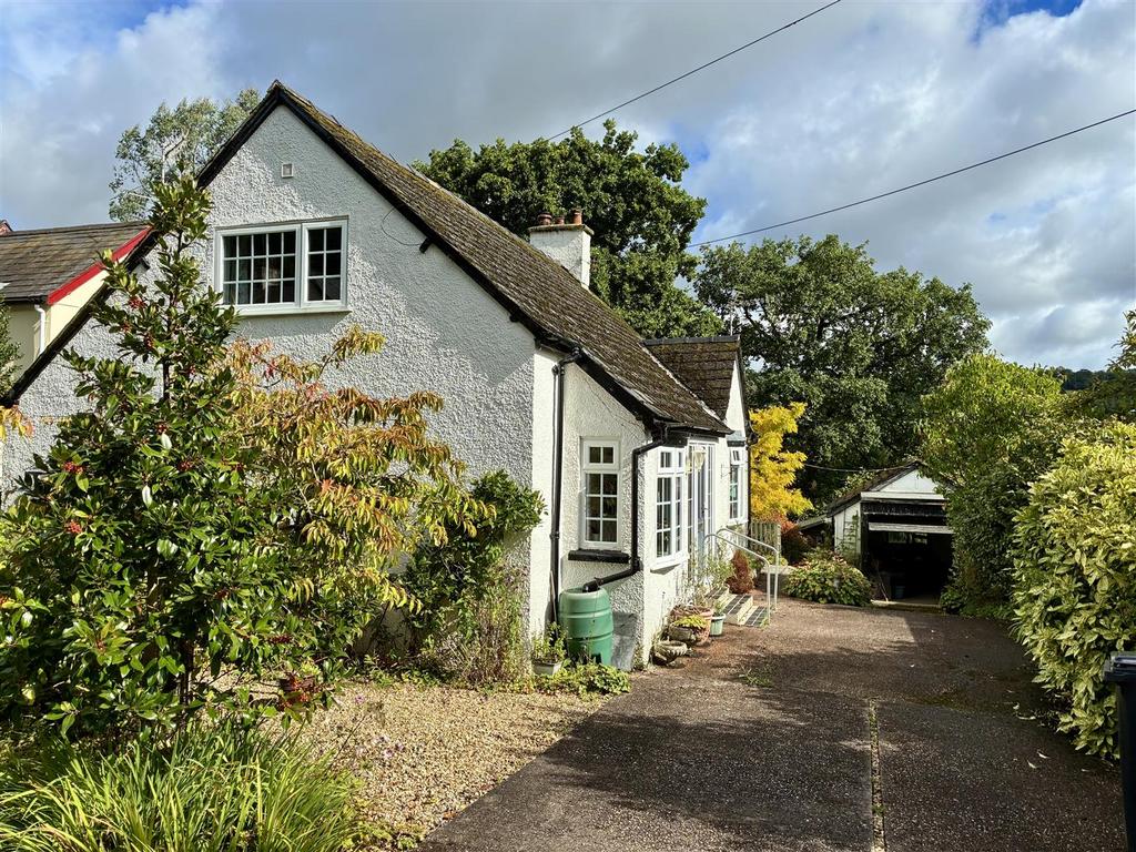 Battleton, Dulverton 3 bed detached house - £380,000