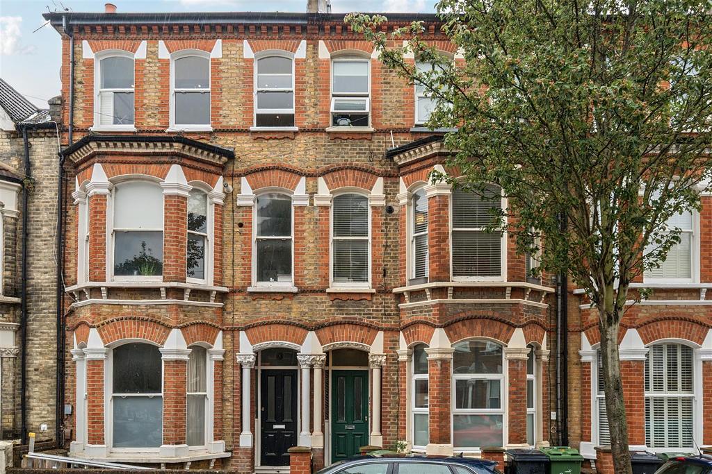 Hemberton Road, London, SW9 1 bed flat - £385,000