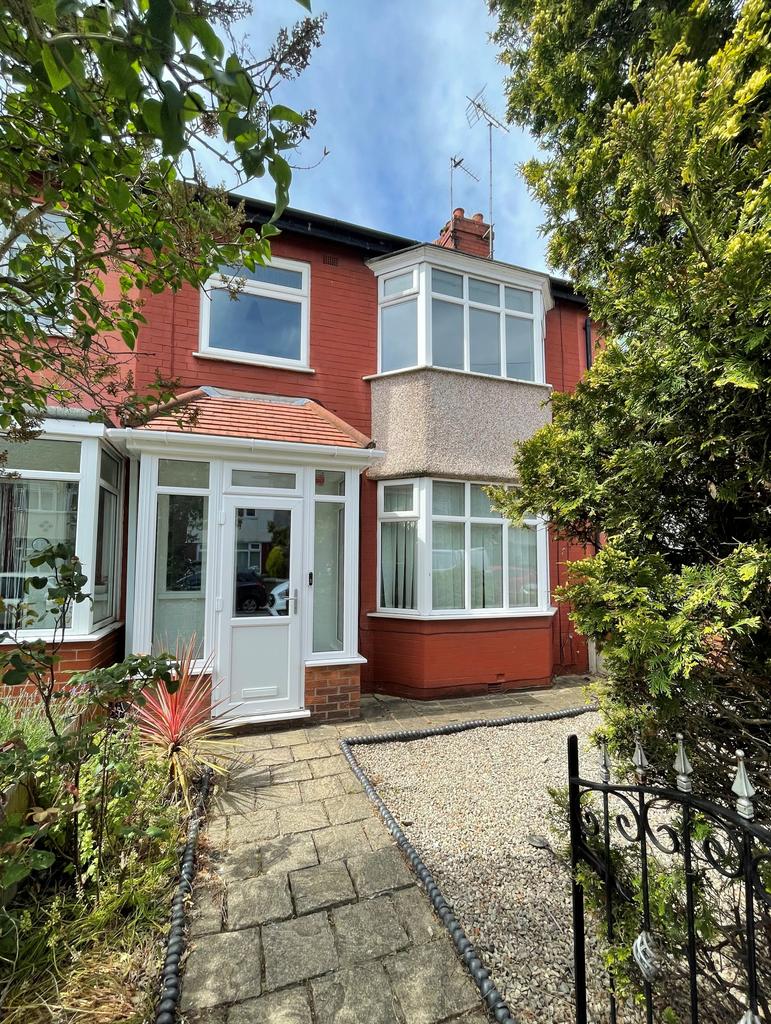 Pitville Road, Liverpool L18 3 bed terraced house - £1,500 pcm (£346 pw)