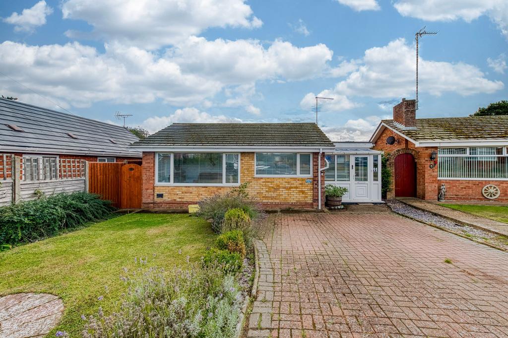St. Christopher Close, Caister-On-Sea 3 bed detached bungalow for sale ...