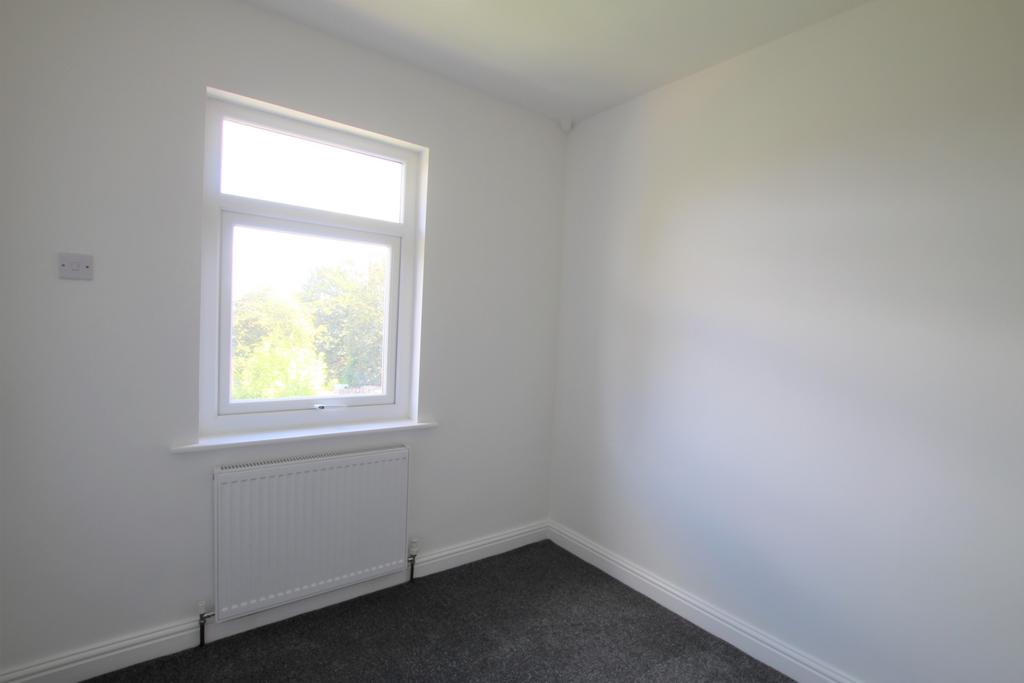 Broadway,Lupset, Wakefield, WF2 3 bed semi-detached house to rent - £ ...