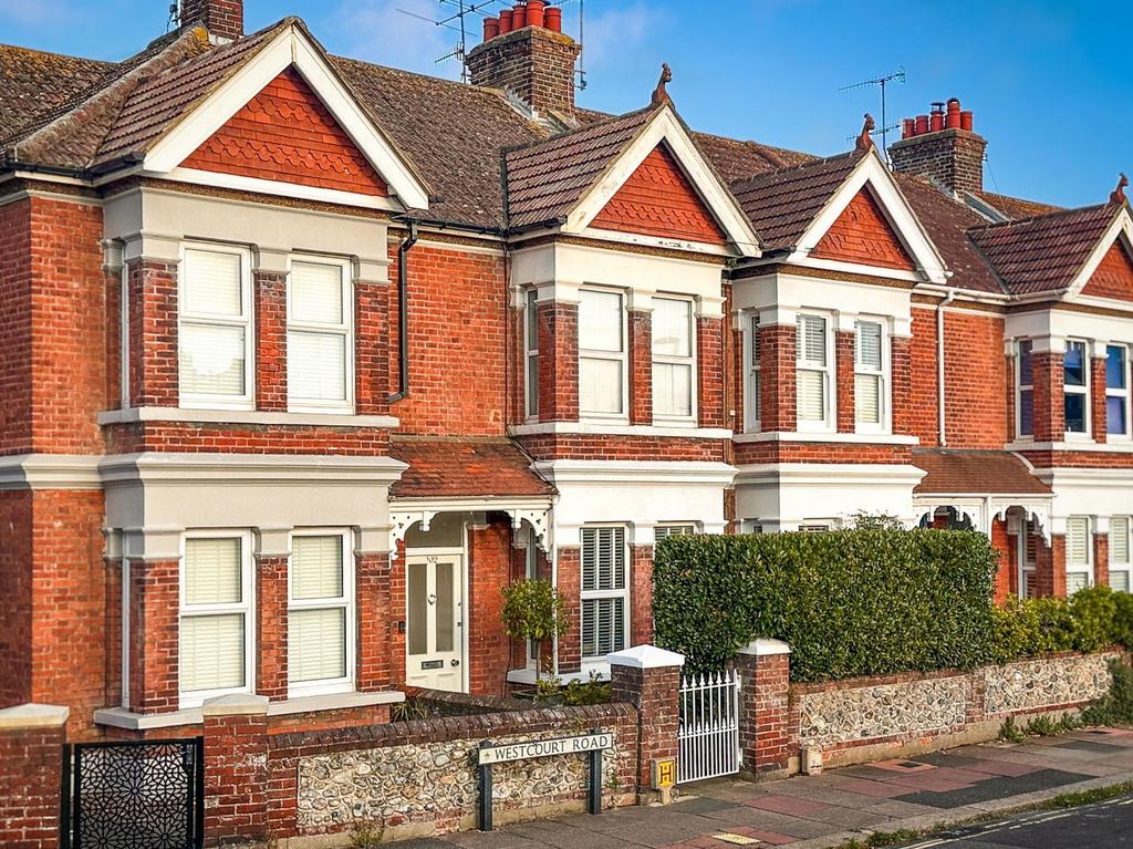 Westcourt Road, Worthing, BN14 7DP 3 bed terraced house for sale - £450,000