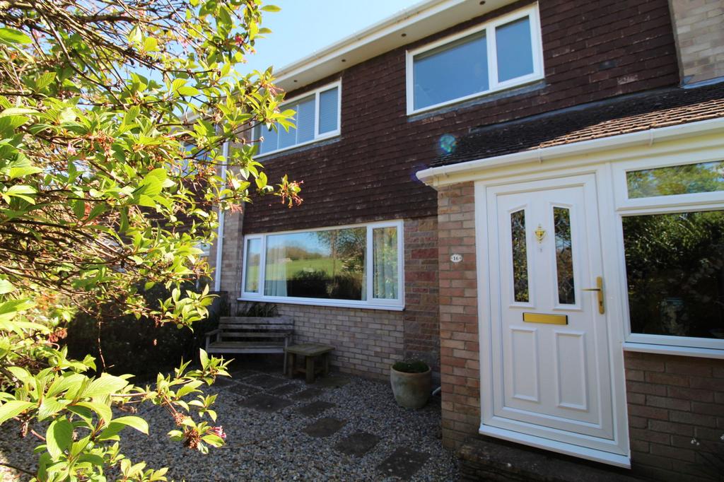 Dene Road, Wylam NE41 4 bed end of terrace house for sale - £270,000