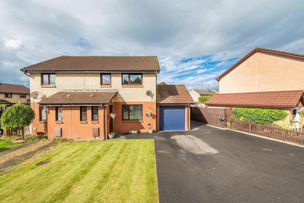 Ennis Park, Polbeth, EH55 3 bed semi-detached house - £190,000