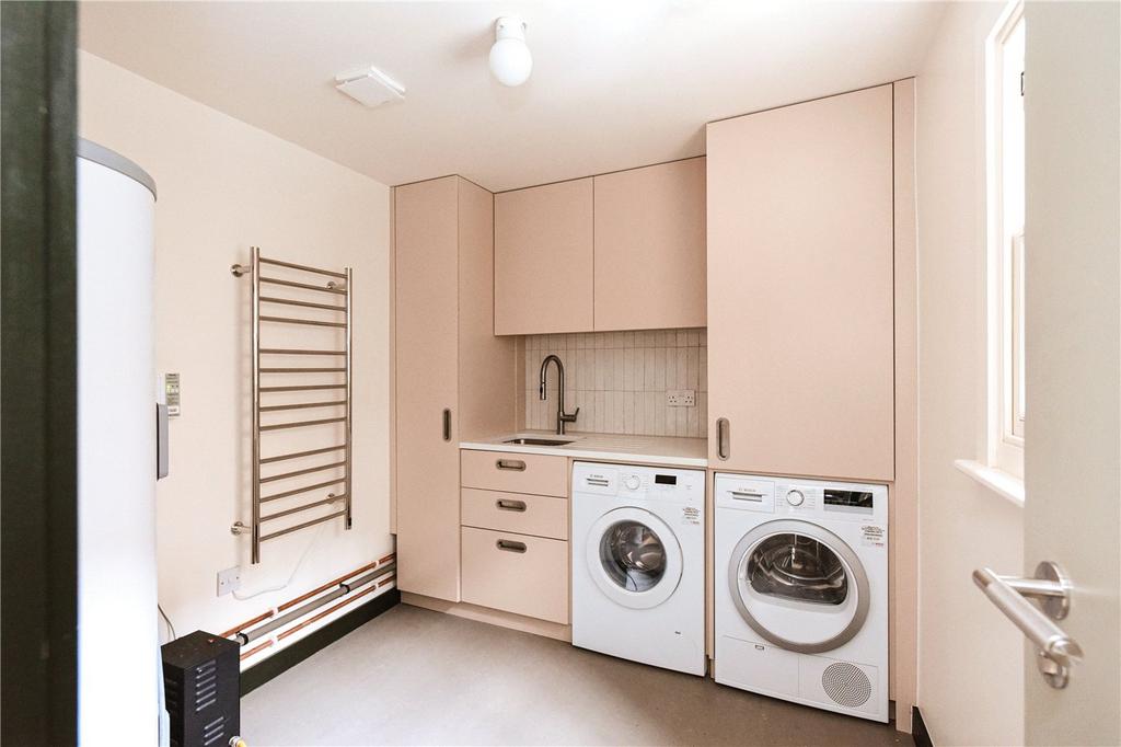Spafield Street, London, EC1R 2 bed apartment to rent - £3,467 pcm (£ ...