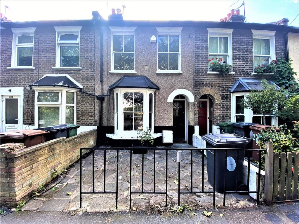 Harrow Road, London, E11 2 bed terraced house - £1,750 pcm (£404 pw)