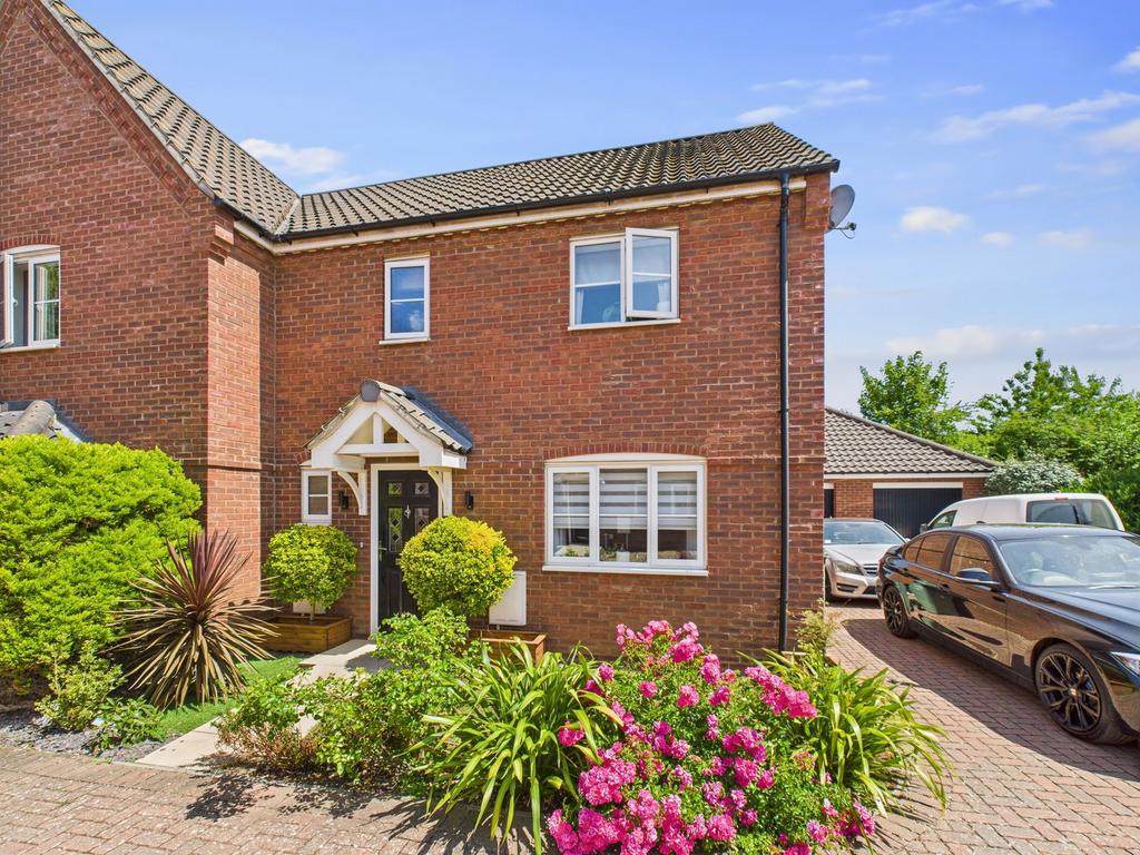 Frenze Hall Lane, Diss IP22 3 bed semi-detached house - £285,000