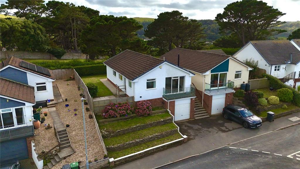 The Shields, Ilfracombe, Devon 3 bed bungalow - £320,000