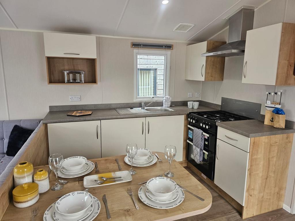 Tosside BD23 3 bed static caravan - £39,995