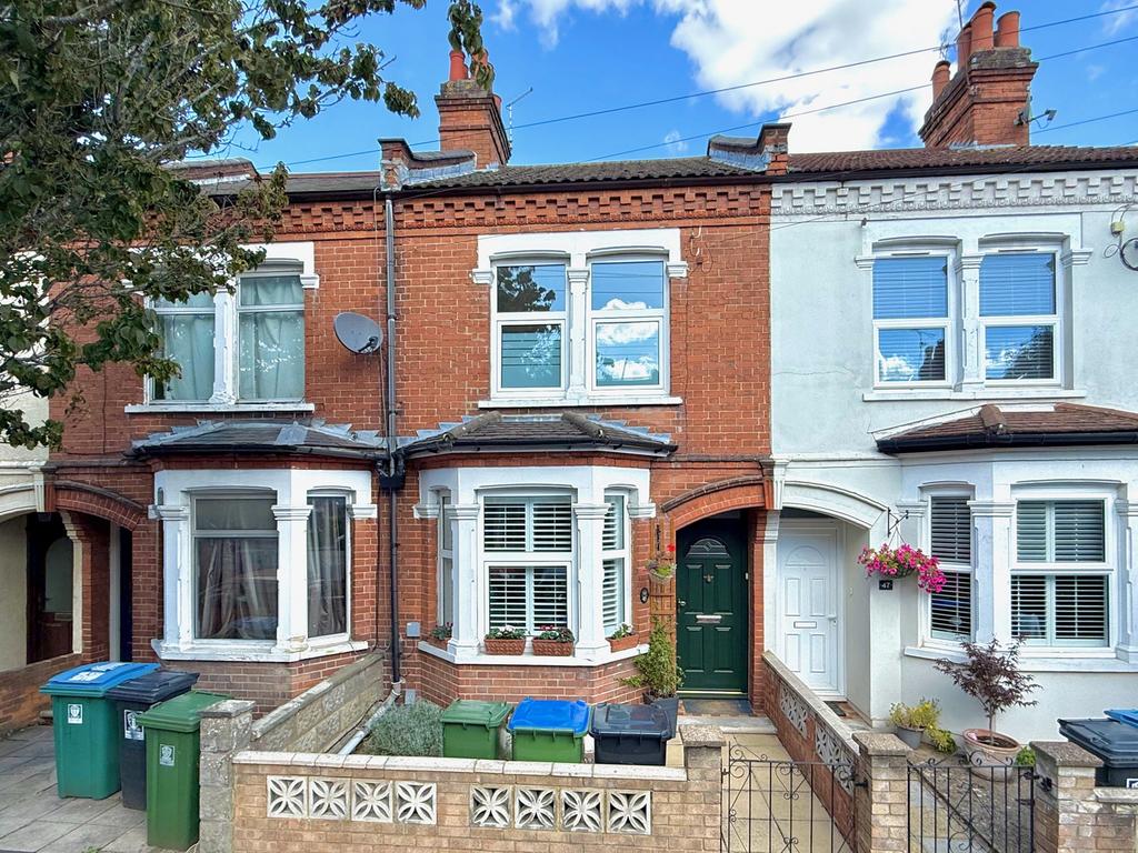 Bruce Grove, Watford, WD24 3 bed terraced house - £499,950