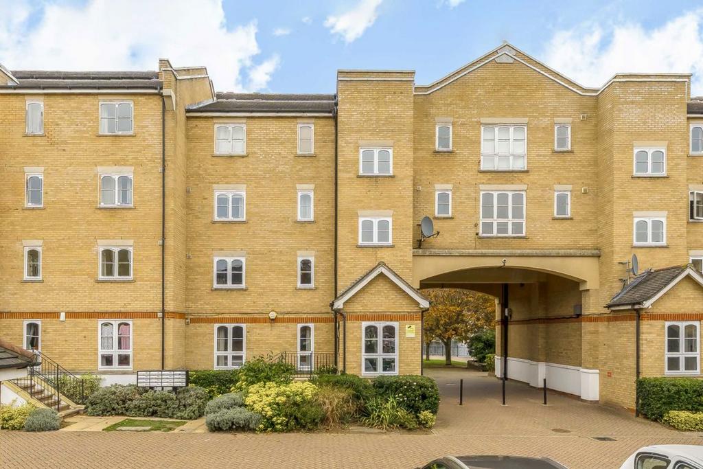 Wheat Sheaf Close, London E14 2 bed flat - £400,000
