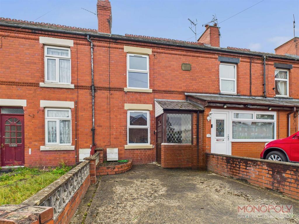 Henblas Road, Rhostyllen, Wrexham 2 bed terraced house - £130,000