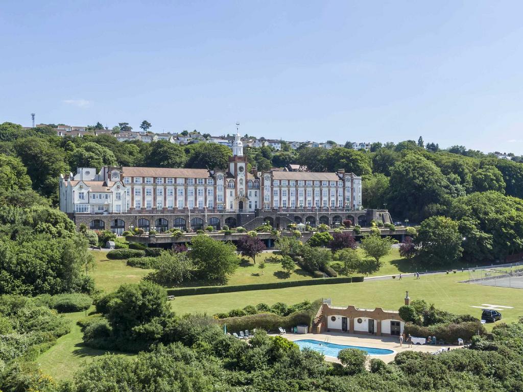 Flat 60 Fedden Village, Bristol BS20 3 bed apartment - £600,000