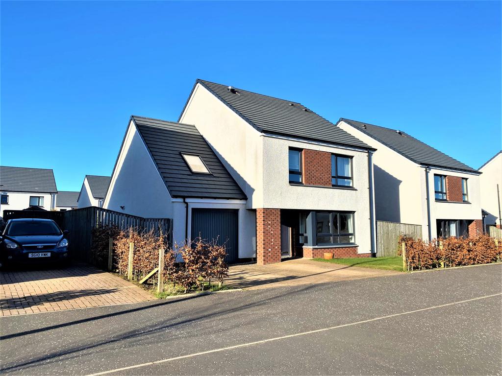 Cumbrae Drive, Ayr KA7 5 bed detached house - £1,575 pcm (£363 pw)