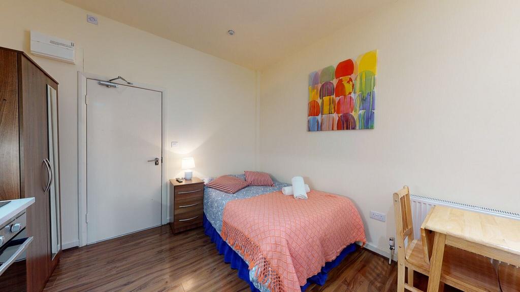 Cranhurst Road Studio to rent - £1,251 pcm (£289 pw)
