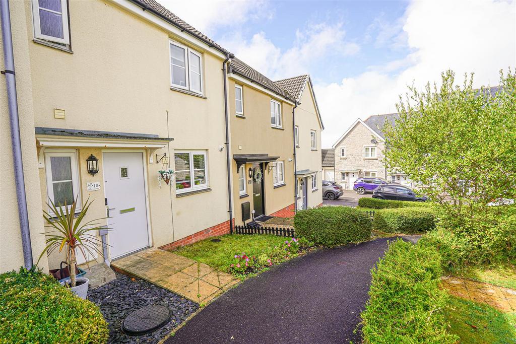 Donn Gardens, Bideford 3 bed terraced house - £230,000