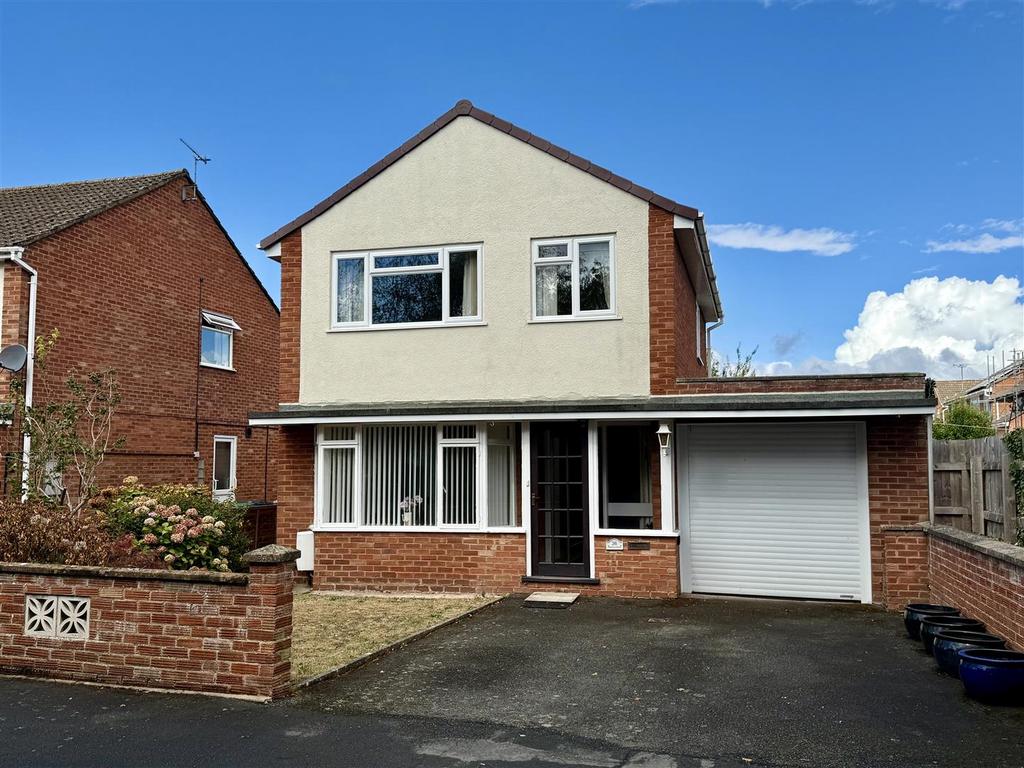 Meadow Drive, Credenhill 3 bed detached house for sale - £289,950