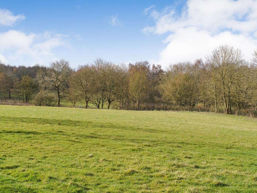 Catthorpe Road, Shawell, LE17 Land - £15,000