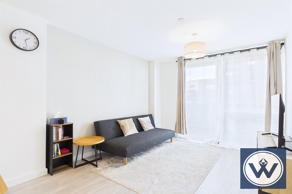 Caturra Court, Cranton Avenue, UB3 2 bed apartment - £1,900 pcm (£438 pw)