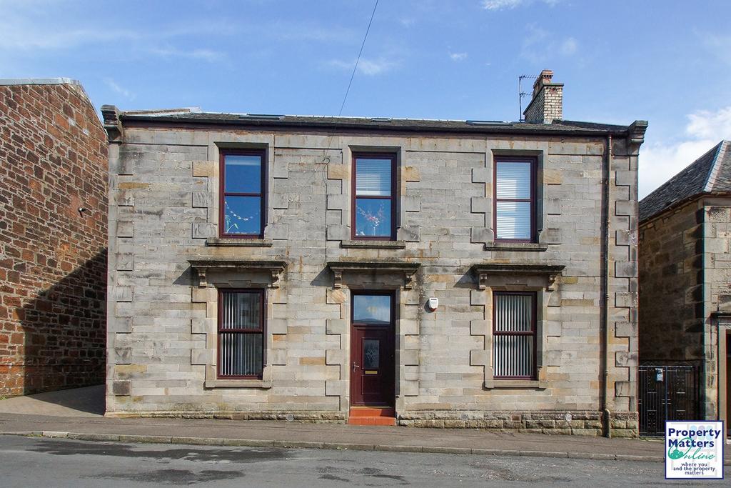 Graham Terrace, Stewarton, KA3 3 bed flat - £130,000