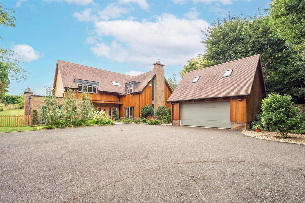 Chearsley, Buckinghamshire 5 bed house - £1,750,000