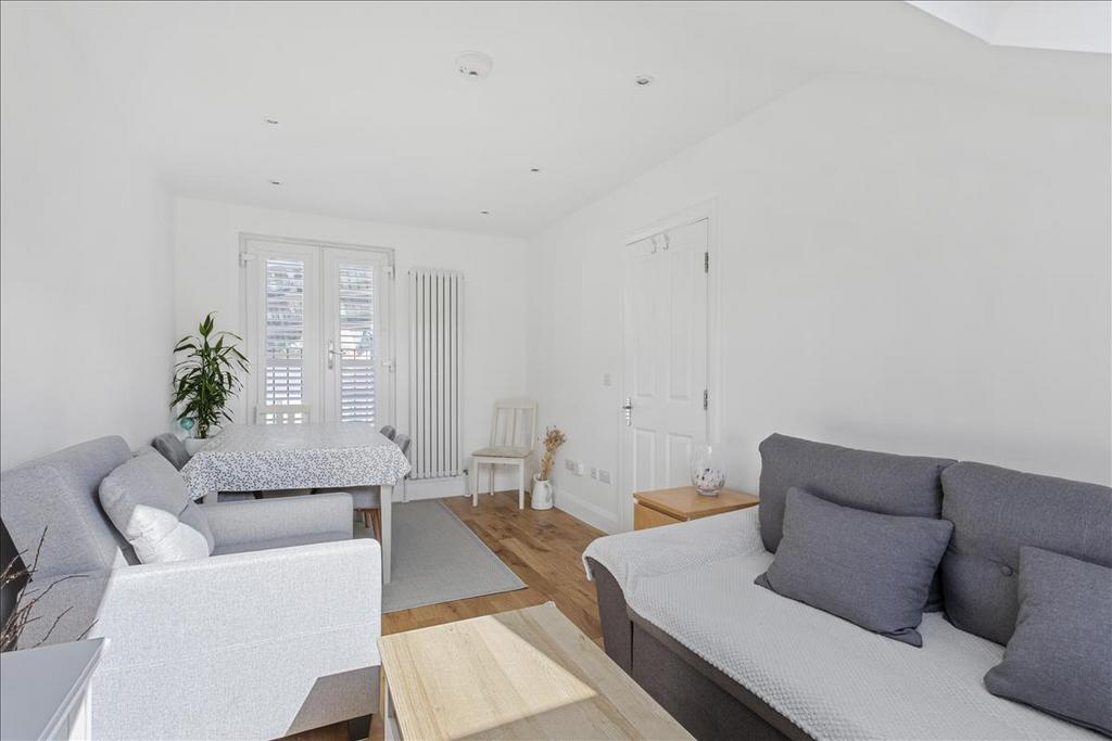 Yeldham Road, Hammersmith, London, W6 4 bed apartment for sale - £775,000