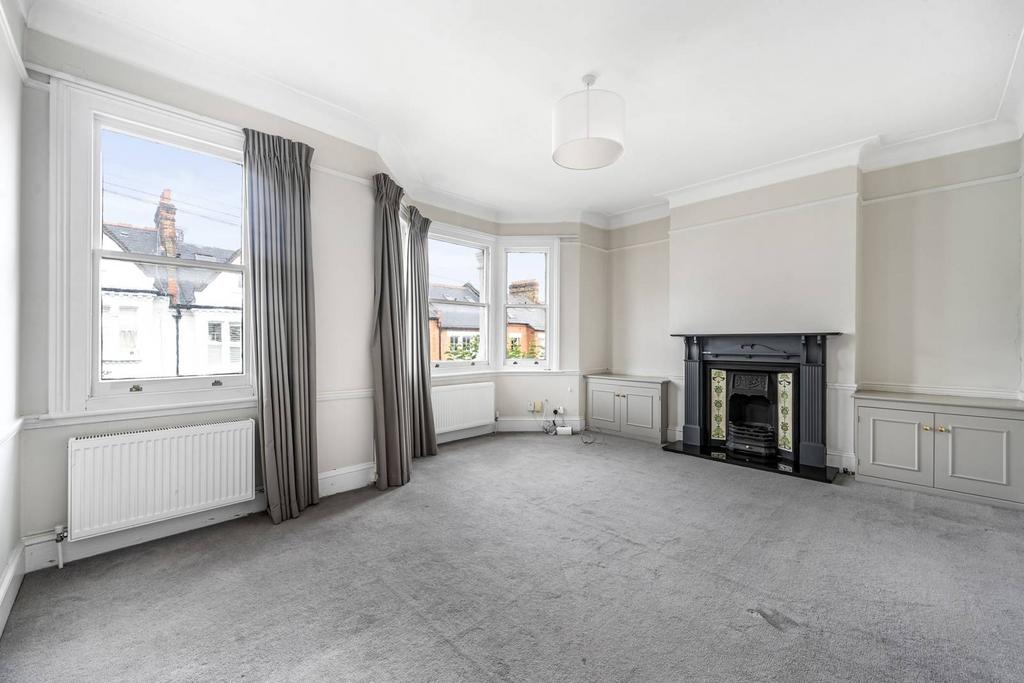 Airedale Road, Nightingale Triangle... 2 bed flat for sale - £775,000