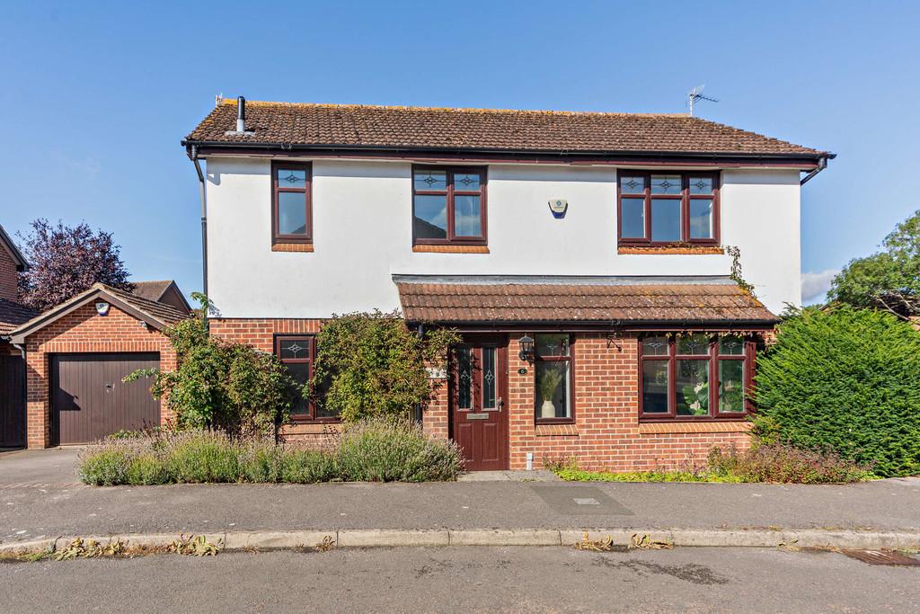 Sixpenny Lane, Oxford OX44 4 bed detached house - £450,000