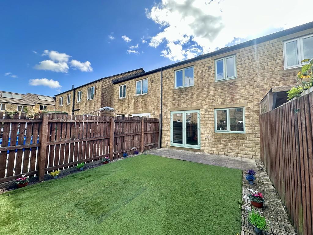 Jubilee Way, Cornholme, Todmorden 4 bed terraced house - £180,000