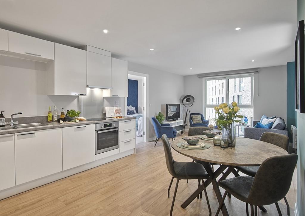 Clippers Quay Salford M50 2 bed apartment - £1,440 pcm (£332 pw)