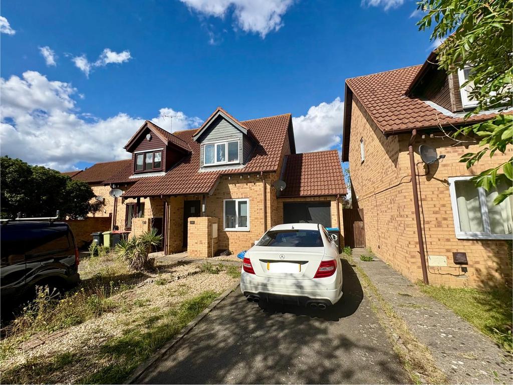 Gaddesden Crescent, Wavendon Gate... 2 bed semi-detached house - £1,275 ...