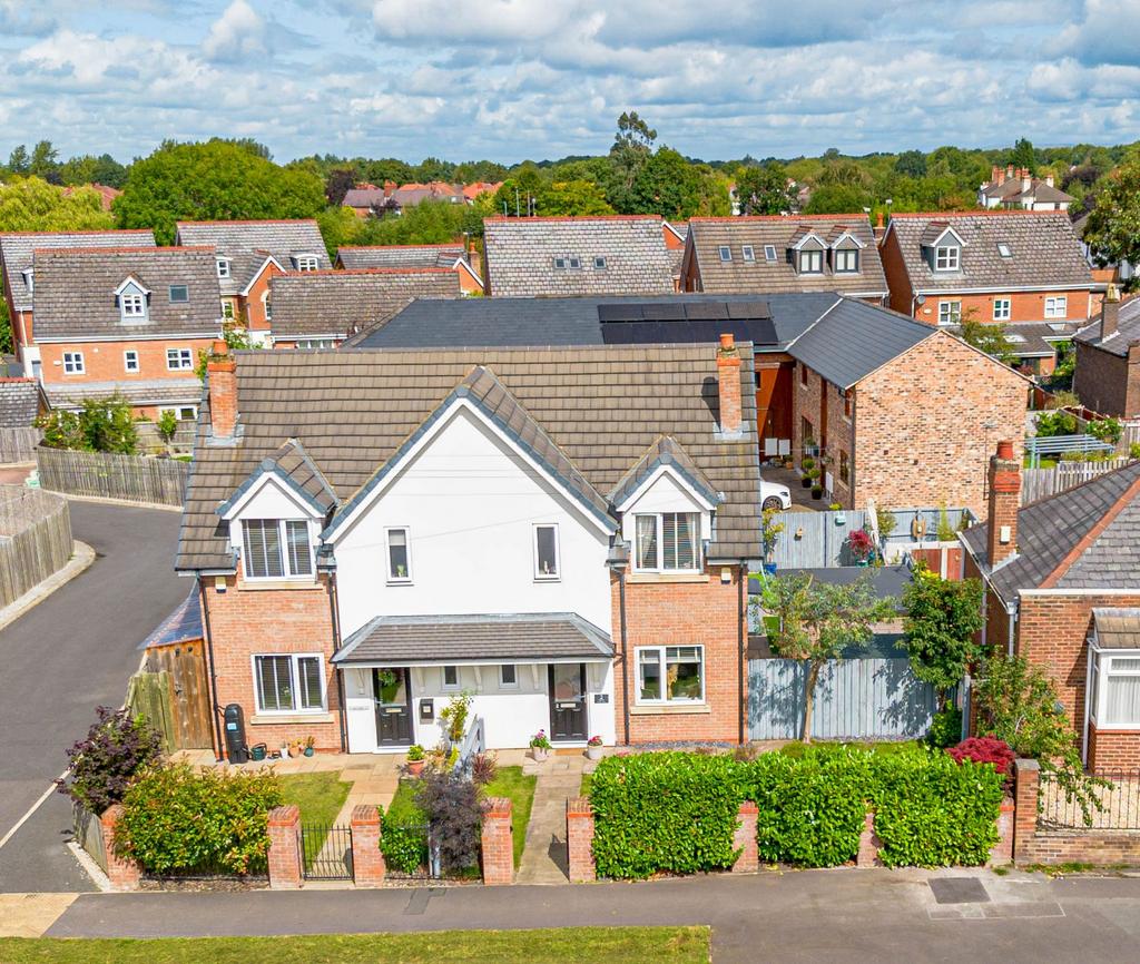Liverpool Road, Great Sankey, WA5 3 bed semi-detached house for sale ...