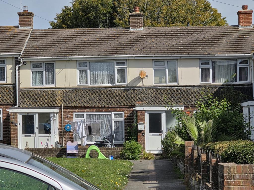 Tiber Close, Folkestone, Kent, CT19 2 bed terraced house - £105,000