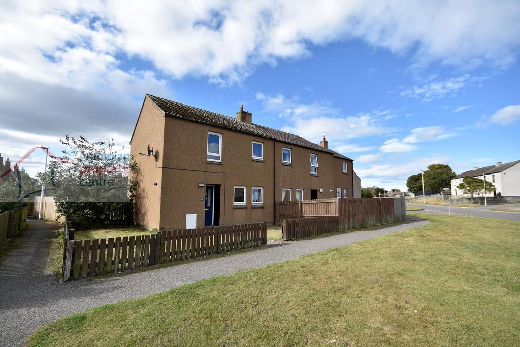 Bailey Place, Lossiemouth, IV31 6RW 2 bed end of terrace house - £140,000