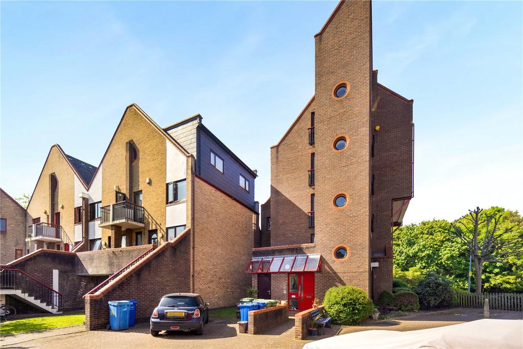 Bywater Place, London, SE16 2 bed maisonette - £1,900 pcm (£438 pw)