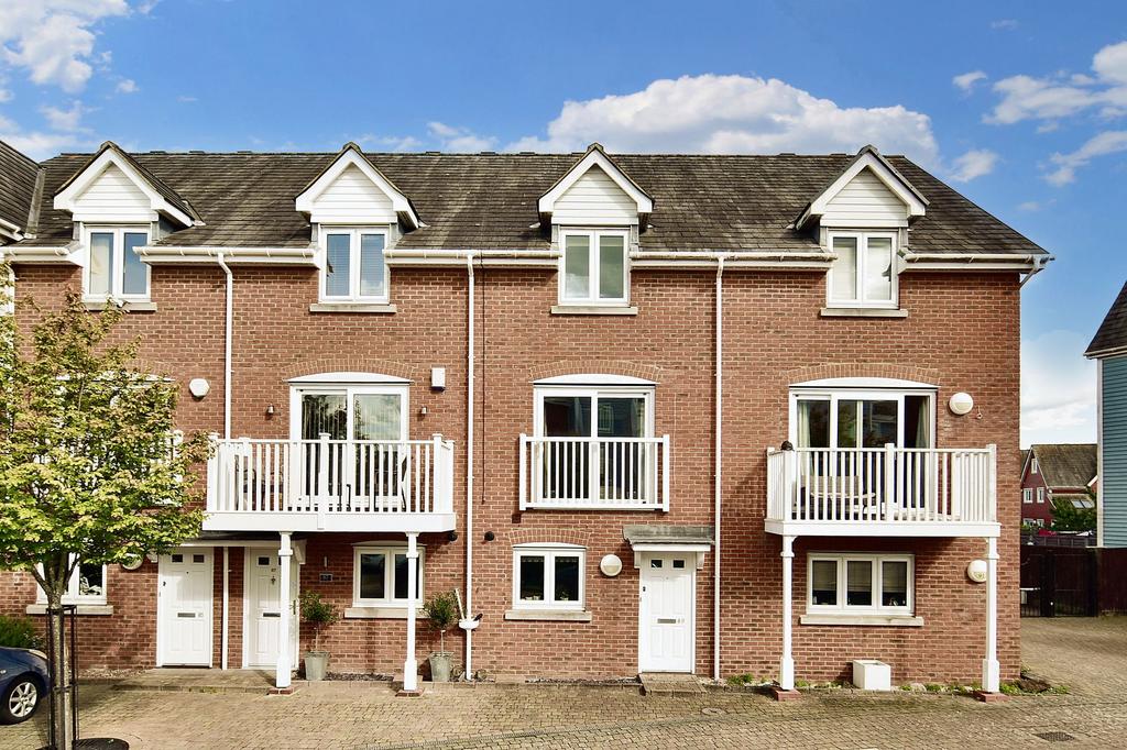 The Lakes, Larkfield, ME20 4 bed terraced house - £390,000