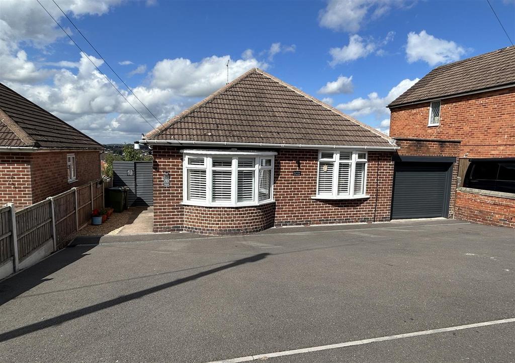 Over Lane, Belper DE56 2 bed detached bungalow - £389,950